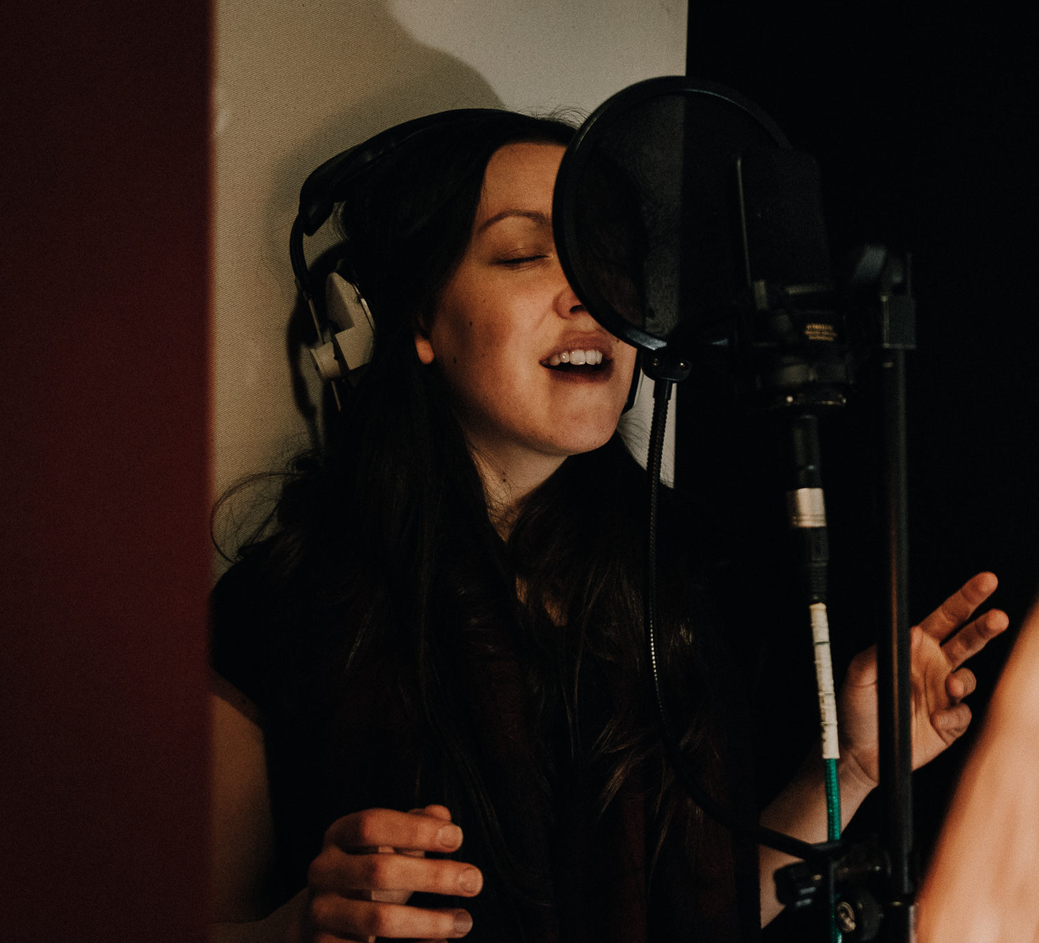 about - Natalie Holmes | Official Site