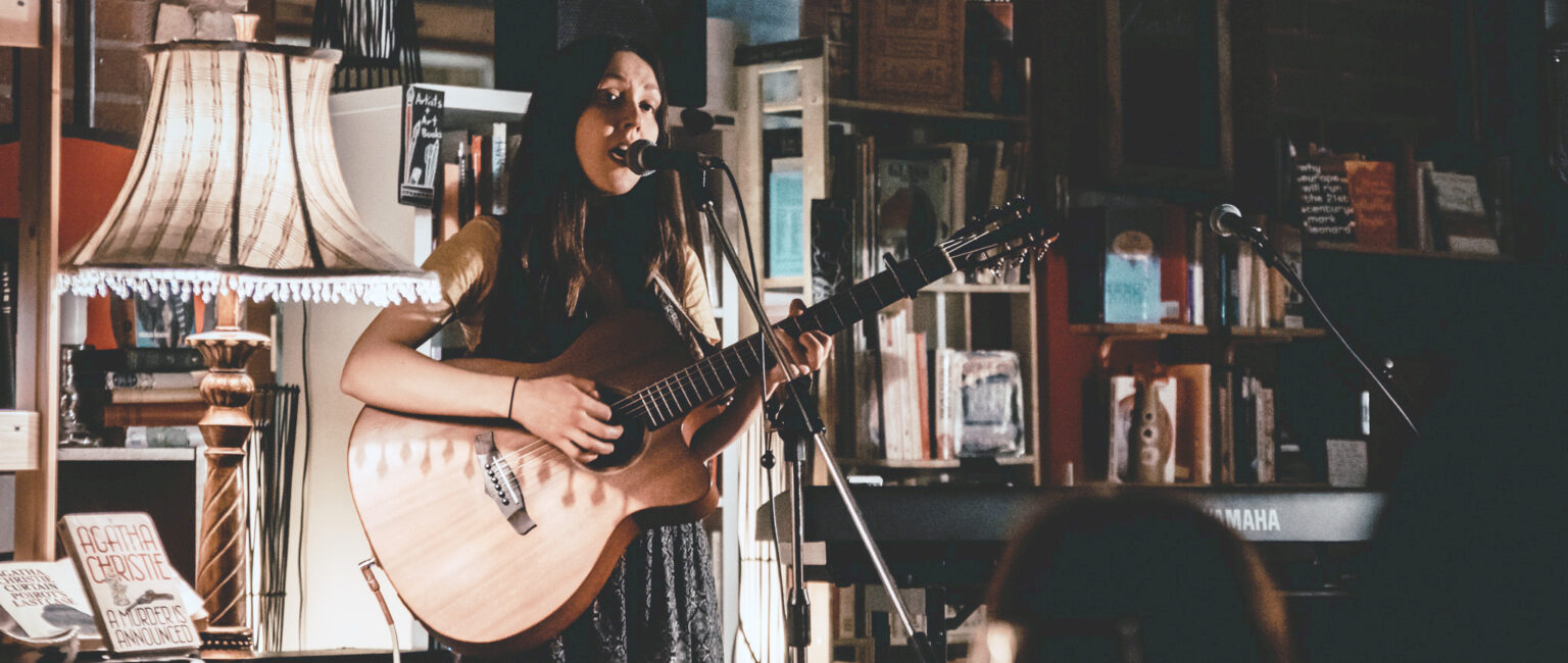 about - Natalie Holmes | Official Site